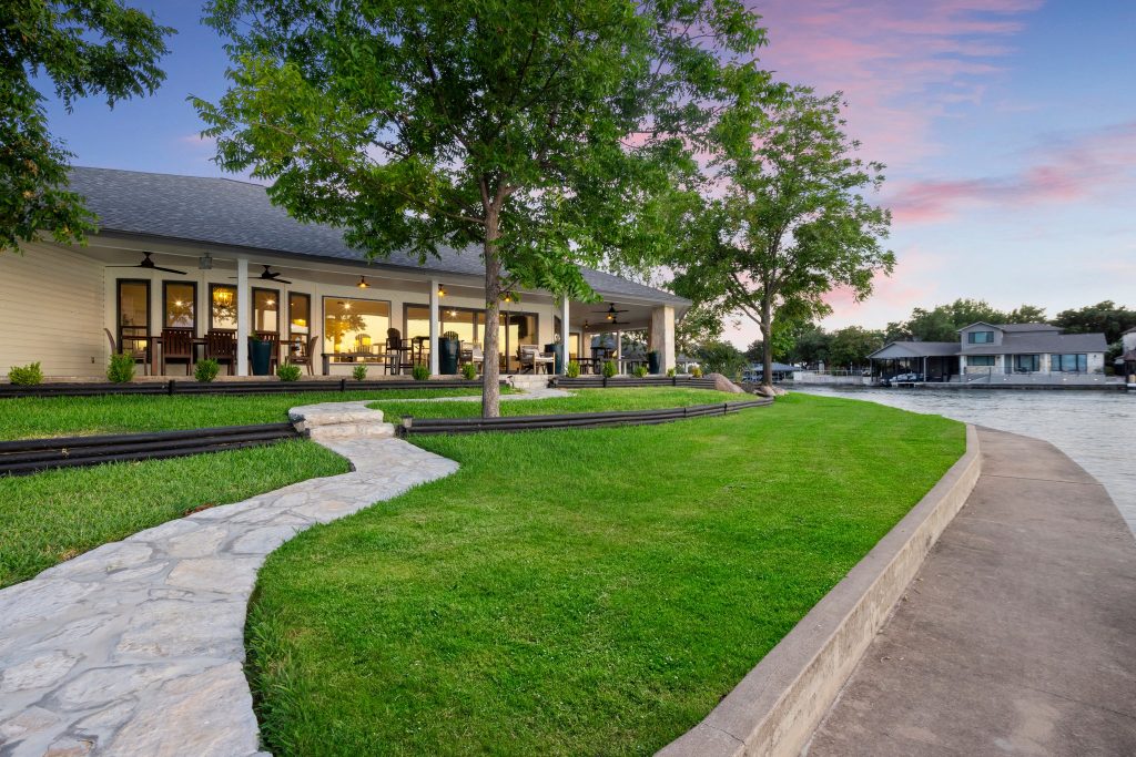 Lake LBJ Real Estate | Lake LBJ Real Estate, Waterfront Homes on Lake ...