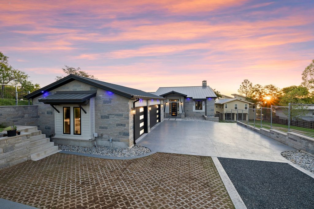 Lake LBJ Real Estate | Lake LBJ Real Estate, Waterfront Homes on Lake ...