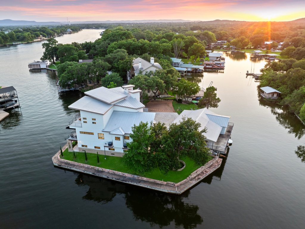 Lake LBJ Real Estate | Lake LBJ Real Estate, Waterfront Homes on Lake ...